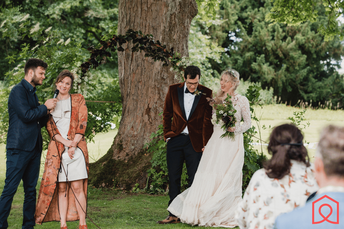 Hochzeitsrede - In 10 Sekunden kostenfrei erstellen lassen